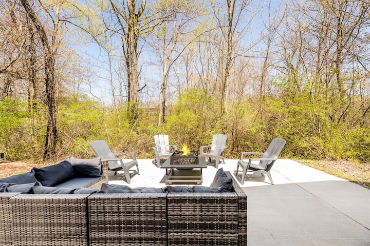 Kid & Baby Friendly; Indoor/outdoor Pool & Hot Tub - South Haven, MI