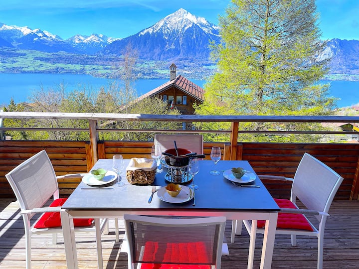 Swisshut Stunning Views Alps & Lake - Sigriswil
