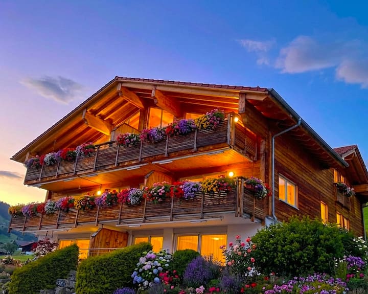 Concierge, Lake Thun/alps Scenic Views By Swisshut - Schweiz