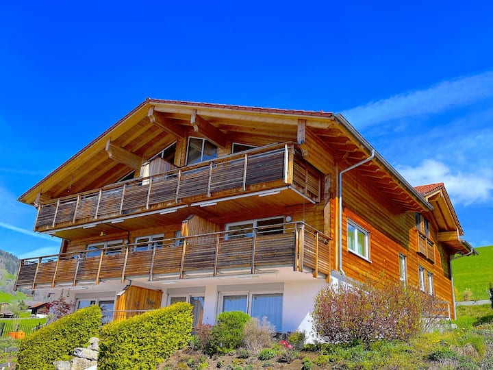 Swisshut Stunning Views Alps & Lake - Thun