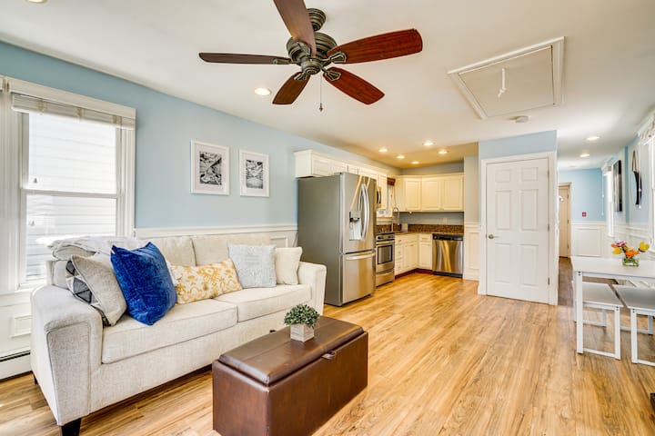 New Jersey Abode - Near Theme Parks, Walk To Beach - Middletown Township