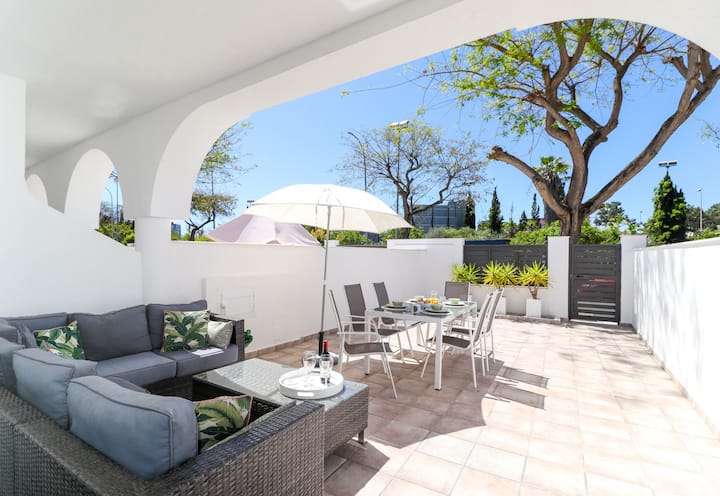 Superb Townhouse With Big Sunny Terrace - Marbella