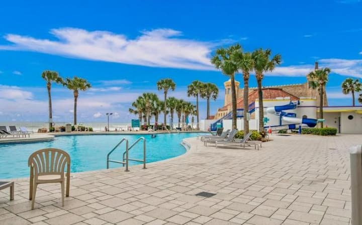Almost Heaven At Ocean Walk Resort! - Daytona Beach, FL