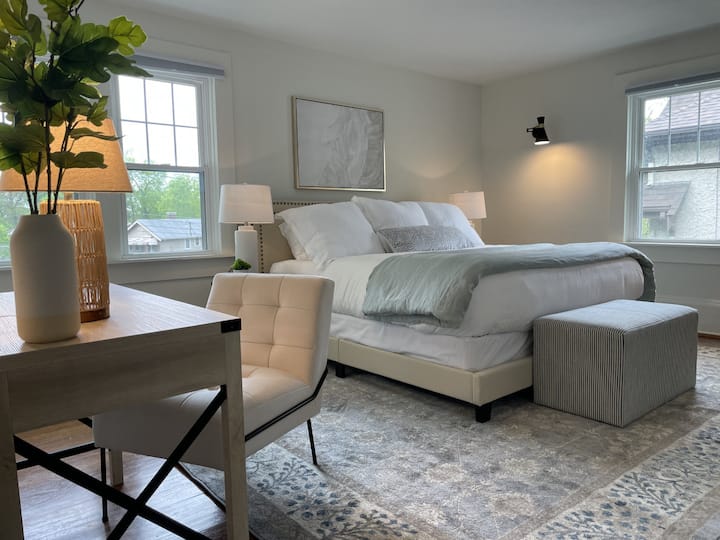 Stayerie | East Hyde Park - Cincinnati