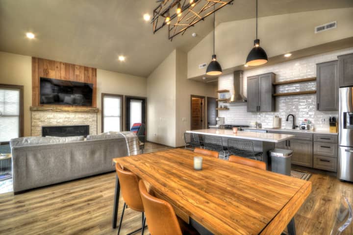 Cole Creek Bungalow - Red Lodge, MT