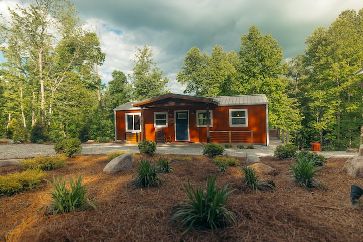 1br • Hot Tub • Clean/quiet • Dog Friendly - 鮑威爾郡