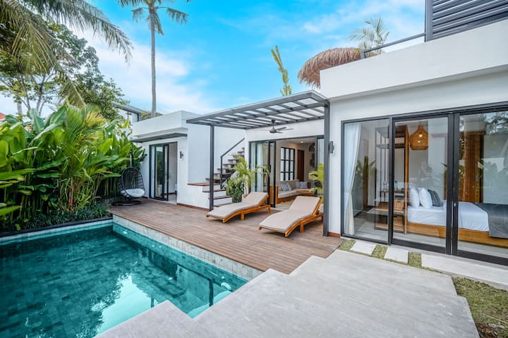 4br Luxury Tropical Jungle Villa 4 Mins To Beach - Bali