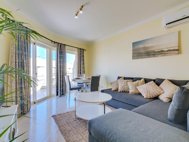 Cosy 1 Bedroom Near Falésia Beach, With Balcony - Vilamoura