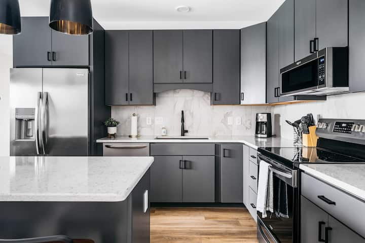 Cityscape Condo: New In Downtown Traverse City! - Traverse City, MI