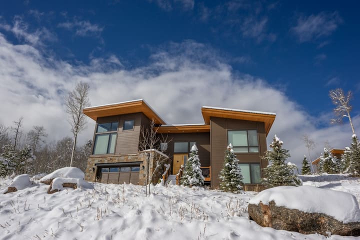 Red Fox Lodge - Mountain Modern Luxury Rental - Silverthorne, CO