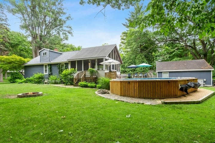 Huge 2br | Private Pool | Deck | Firepit | W/d - New Buffalo, MI