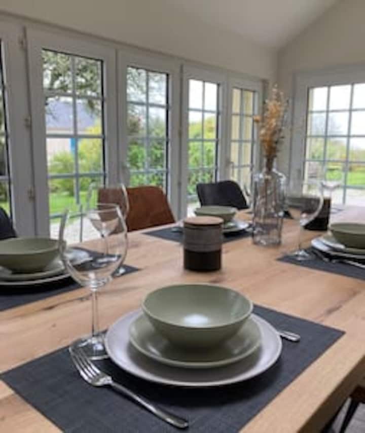 Séduisante Maison De Charme Rénovée - Locronan