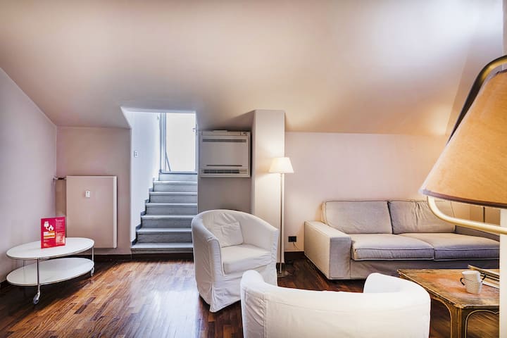 Garibaldi Attic By Wonderful Italy - Genoa