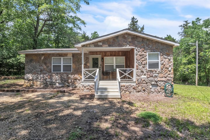 Country Cottage - Columbus, MS