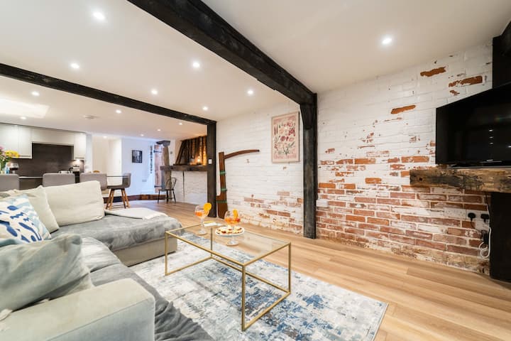 The Boathouse – Central St Ives – Dog Friendly - St Ives