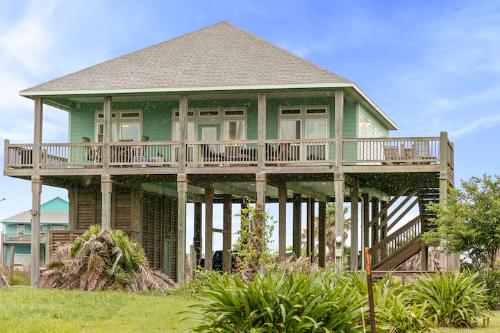 Rest And Relaxation, Dog Friendly - Crystal Beach, TX