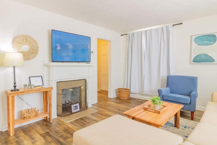 Centrally Located - The Delightful Doubles Unit A - Columbus