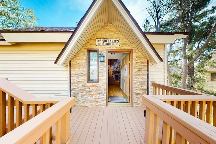 3br Family Cabin With Mountains Views & Grill - Lake Arrowhead, CA