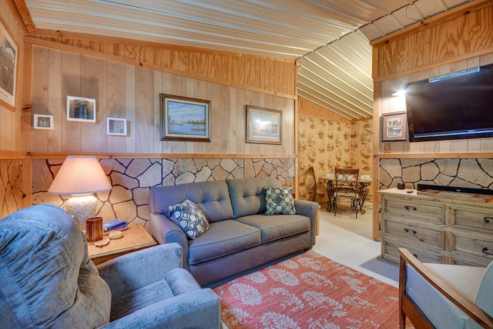 9 Mi To Copper Breaks State Park: Crowell Cabin - Copper Breaks State Park, Quanah
