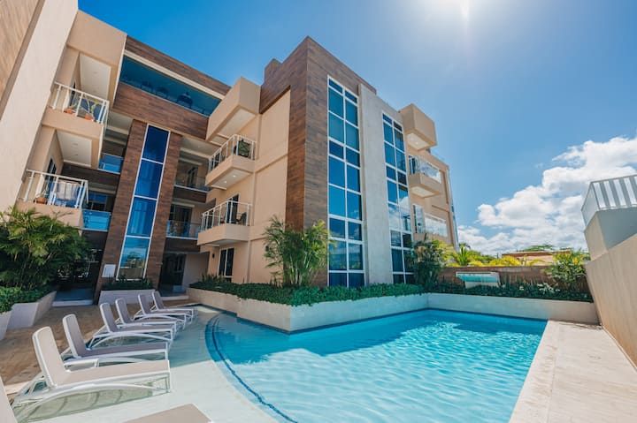 Poolside Spacious 2br | Luxury Palm Beach Condo - Aruba
