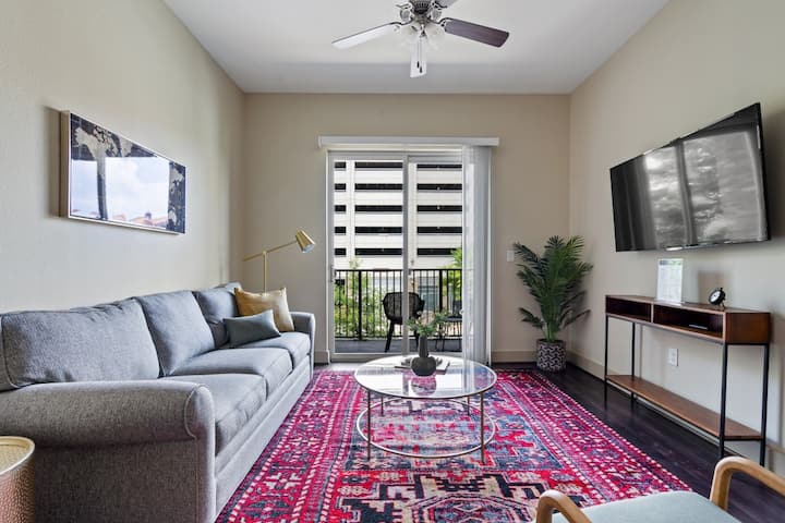 Cozy 1br Downtown Apt With King Bed - Montgomery, AL
