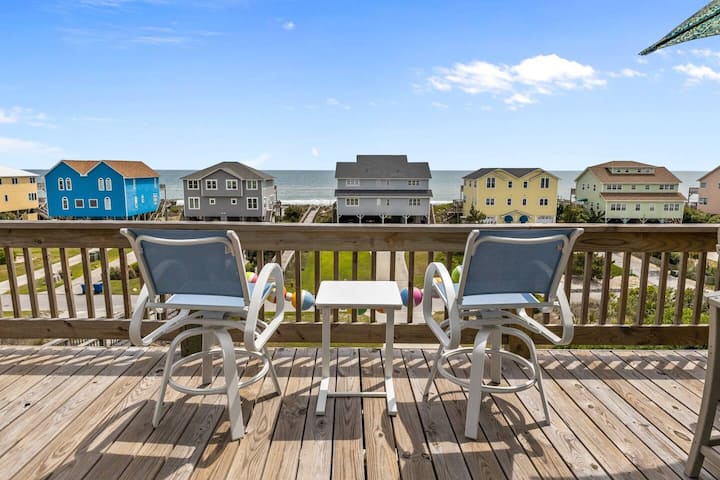 Great Views! 4 Br Plus Bonus Room - Oceanside Home - Emerald Isle, NC