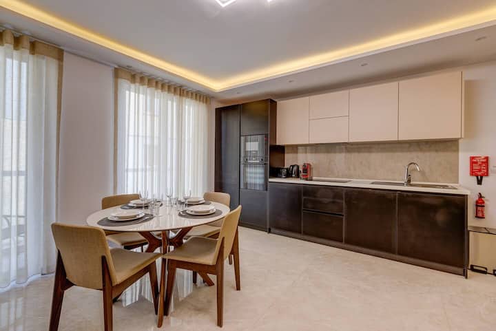 Minerva Suite Fl 6 Bugibba City Escape By Homely - Malta