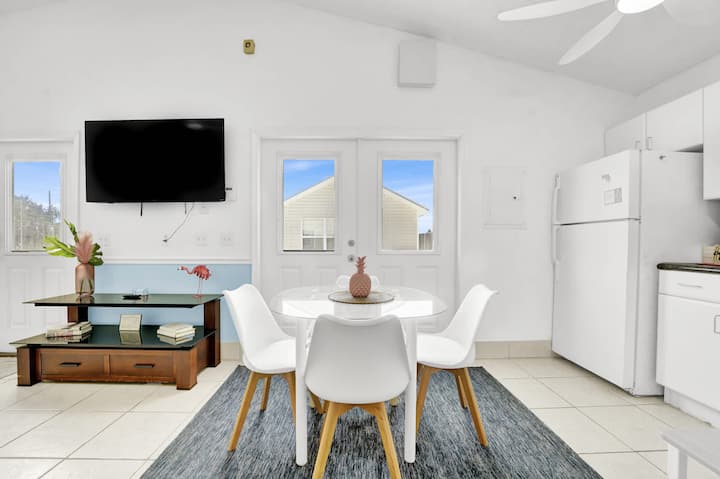 Luxe Pool Casita W Saltwater Pool 25 Min To Pcb - Panama City, FL