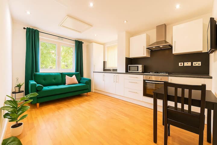 One Bedroom Apartment In City Centre - Cardiff