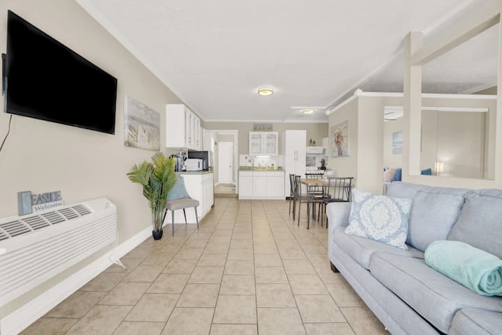 Luxe Guest Suite Near The Emerald Coast Of Pcb - Panama City