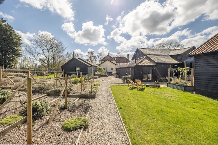 The Firs Luxury Lodges And Glamping Tents - Suffolk