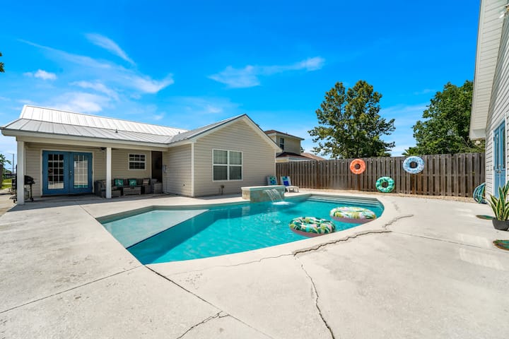 The Splash Pad Sleeps 13 W Pool Patio And Garage - Panama City, FL