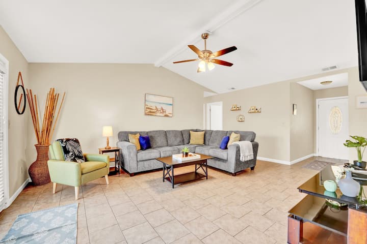 Relaxing Getaway – 3br Home Near Panama City Beach - Panama City