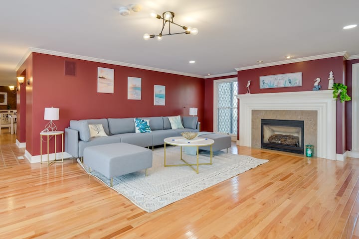 1 Mi To Beach: Spacious Retreat In East Sandwich! - Sandwich, MA