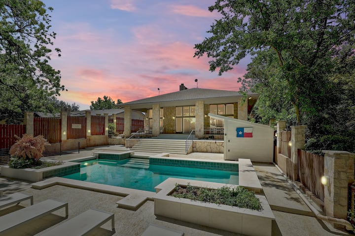 Waterfront Pool, Fire Pit, 2 Story Dock - Lake Lbj - Kingsland, TX