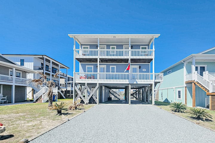 Waterfront 3br With Dock, Beach Access - Dogs Ok - Holden Beach, NC