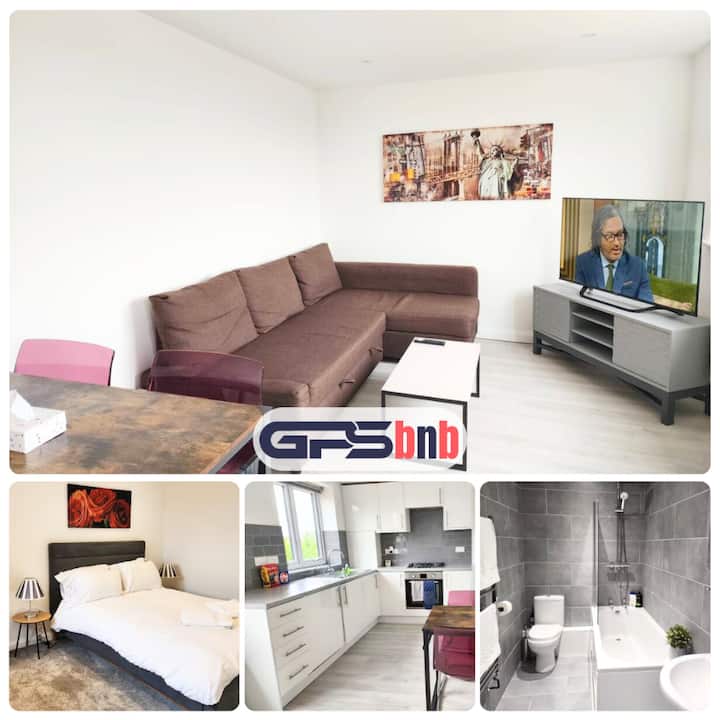 Hazel 1-bed Flat (4) + Parking - Oxford