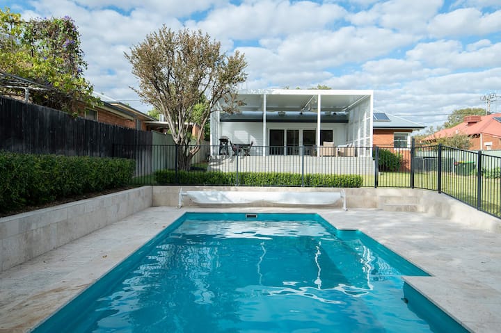 Deluxe Entertainer - Pool, Close To Cbd - Dubbo