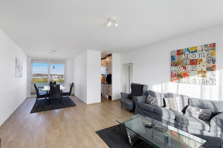 Bruchköbel Auch Für Monteure - Hanau