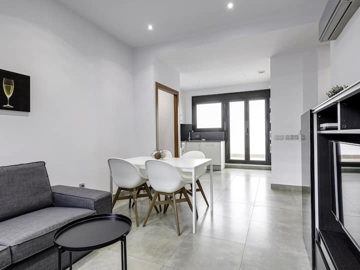 Lucasland Vallirana Apartment With Terrace - La Floresta