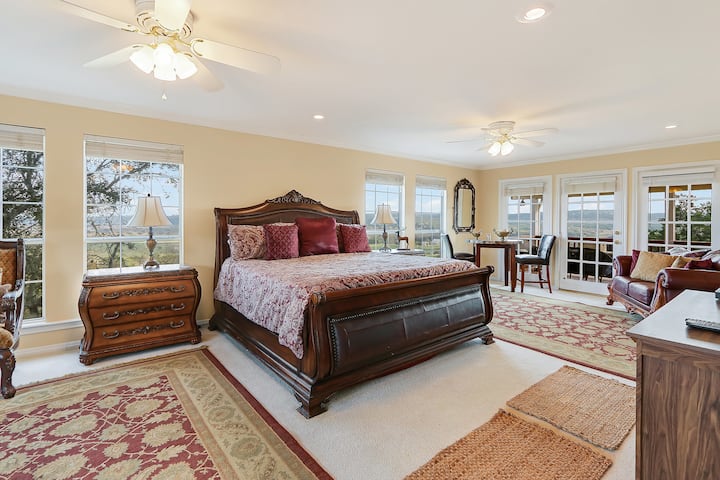 Whispering Ridge Ranch |  Private Pool, Hot Tub, - Wimberley, TX