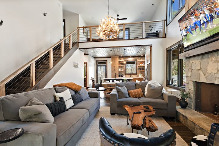 Elegant Home In The Lodges At Eagles Nest - Beech Mountain, NC