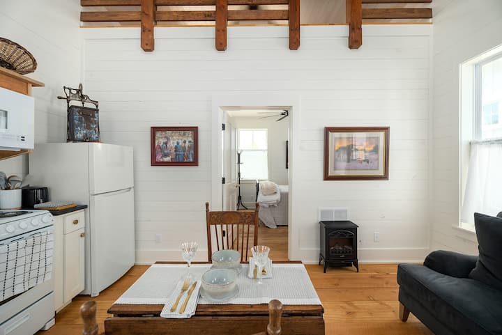 Row Home - The Hemlock - Cabin H - Dripping Springs, TX