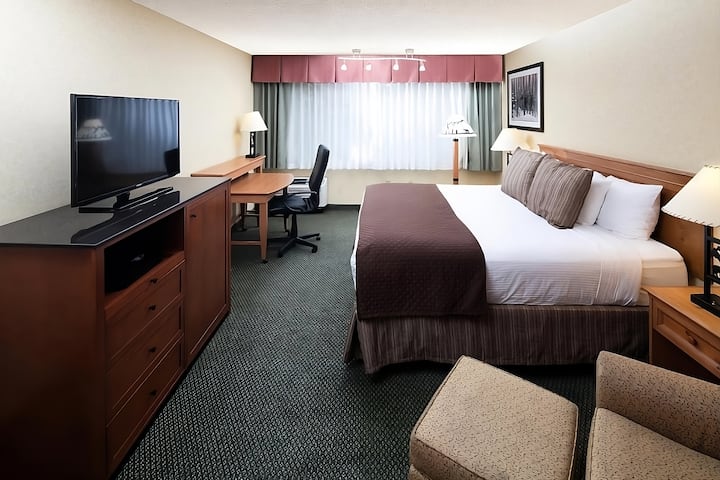 Relax And Recharge! Pets Allowed, Onsite Pool - Kalispell