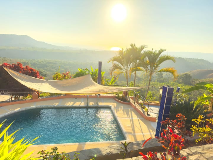 13 Person Retreat! Amazing Views, Private Pool! - Chacala