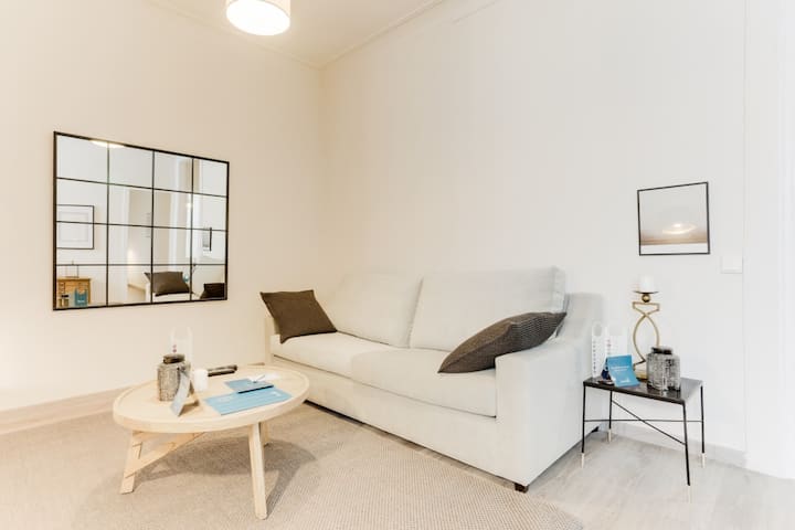 Rocafort | Brand New 4br Apt. In The Centre - Barcelona