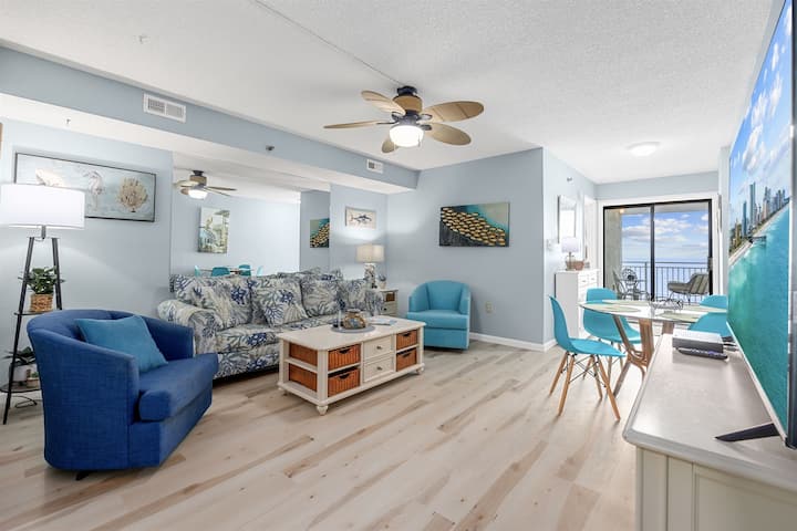 Cozy Beach Retreat | Walk To Sand | Quiet & Clean - North Myrtle Beach, SC