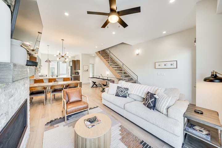 Rooftop Mtn View & Hot Tub: Silverthorne Home! - 銀座