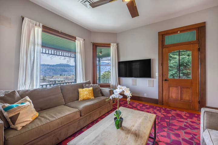 Historic Roe Parker - Dt Hood River, Views - フッド・リバー, OR