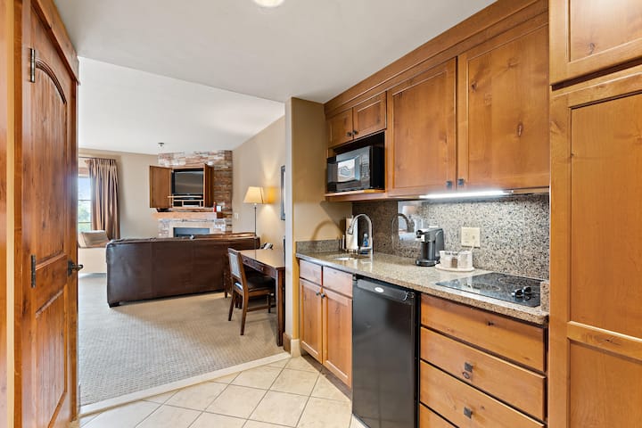 Captivating King Studio|jet Tub And Fireplace - Donnelly, ID